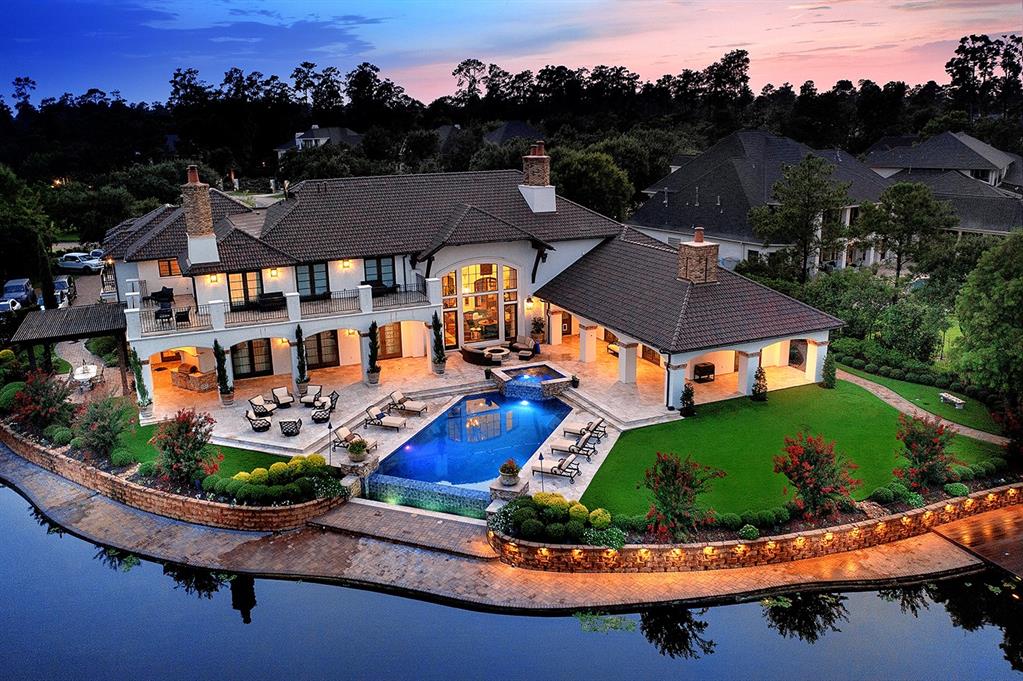 82 Windward Cove, The Woodlands TX 77381